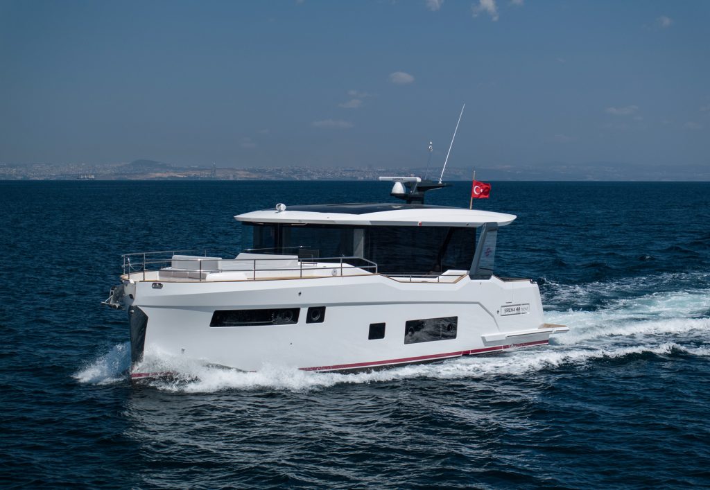 A Masterpiece of Respect to The Sea: Sirena 48 Coupe Hybrid - Sirena Yachts